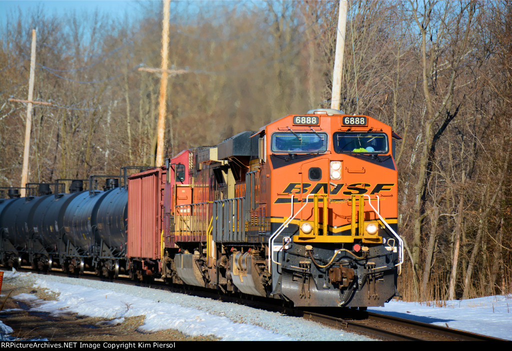 BNSF 6888 CSX Train K040 Crude Oil Loads